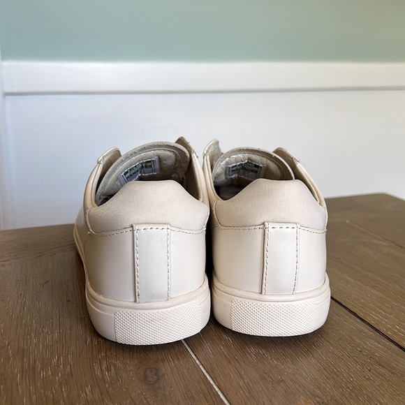 Clae | Shoes | New Rare Clae Bradley Leather Tonal Sneaker In Khaki ...